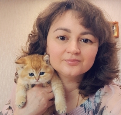 Yulia Pertseva - Cat Breeder in Chicago, Illinois